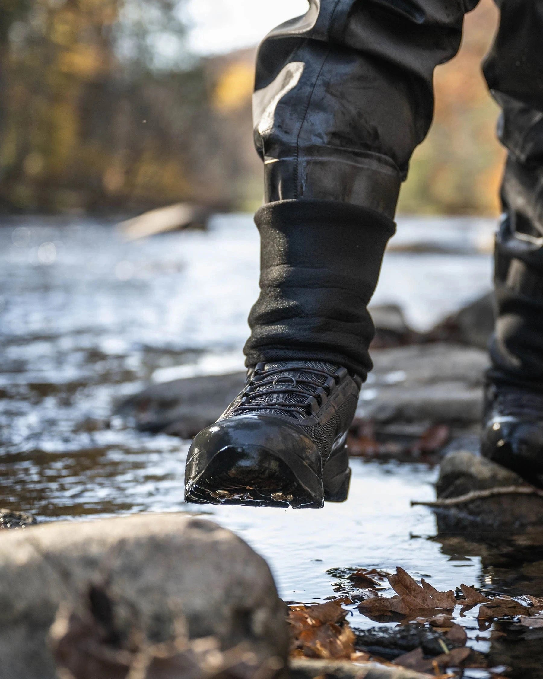 Simms Flyweight Wading Boot | Trident Fly Fishing